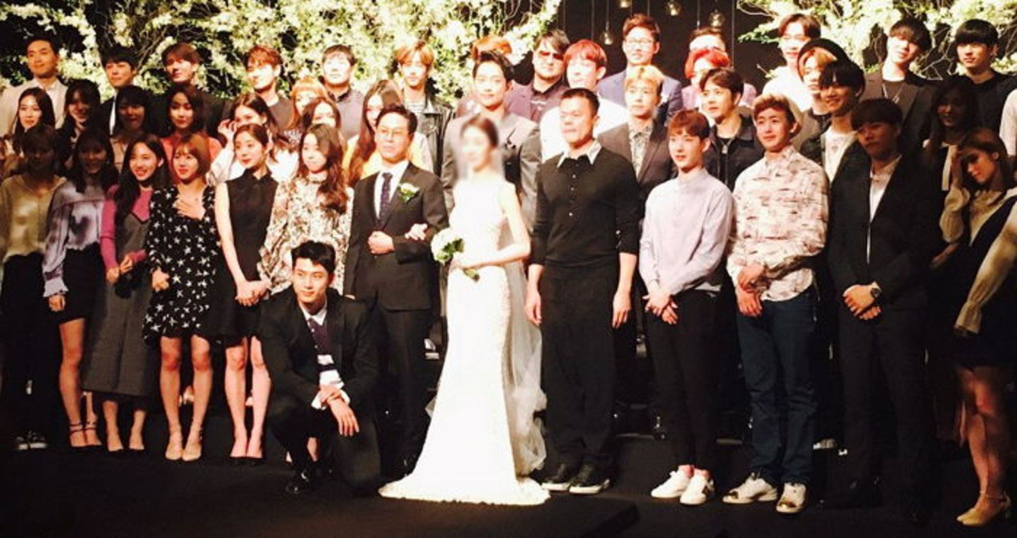 콘서트 방불케 하는 JYP 소속사 대표님 ‘결혼식’ 사진 - 인사이트