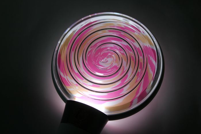12 K-Pop Idol‘s Fan Club Glow Sticks
