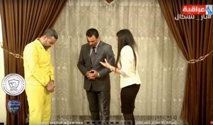 “14살밖에 안된 나에게 왜 그랬어” 자기 ‘성폭행’한 IS대원 만난 뒤 절규하다 기절한 여성 - 인사이트