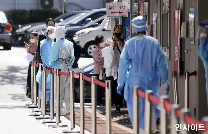 정부, 오늘(6일) 거리두기 2.5단계 격상 발표 - 인사이트