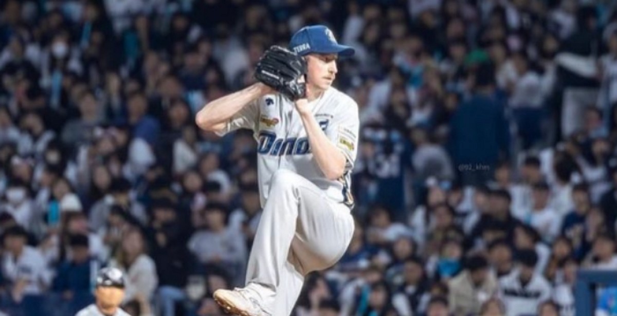 ‘KBO MVP 출신’ 페디, MLB 네 경기만에 첫 승...5⅔이닝 무실점 - 인사이트